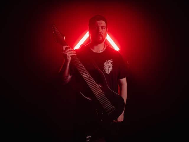 Aaron Pettit – DESTROY PLANETS