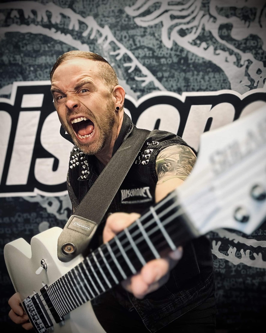 Fredrik Olsson – MISCONDUCT